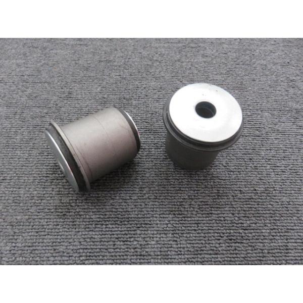 2017-2026 新型 ハイラックス GUN125 4WD コントロール アッパーアーム用 交換ブッシュ２個 ですマウントブッシュ２個（片側）左右必要な方は２セット購入お願いいたします取付は圧入になりますSLAMオリジナル（ブラック）用に...