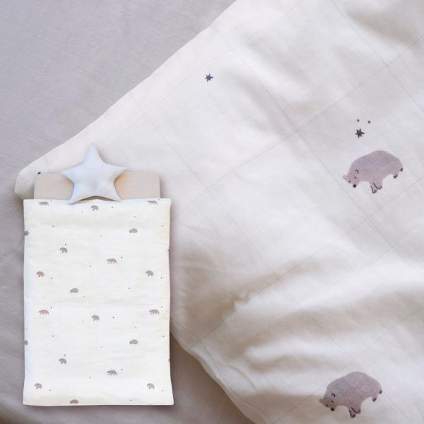 サイズ／掛ふとん　約85×115cm　重量：約0.4kg敷ふとん（固綿マット）　約70×40×厚み4cm　3枚（3枚並べると約70×120cmになります）掛ふとんカバー　約85×115cm敷ふとんカバー　約73×123cmフィッティングシー...