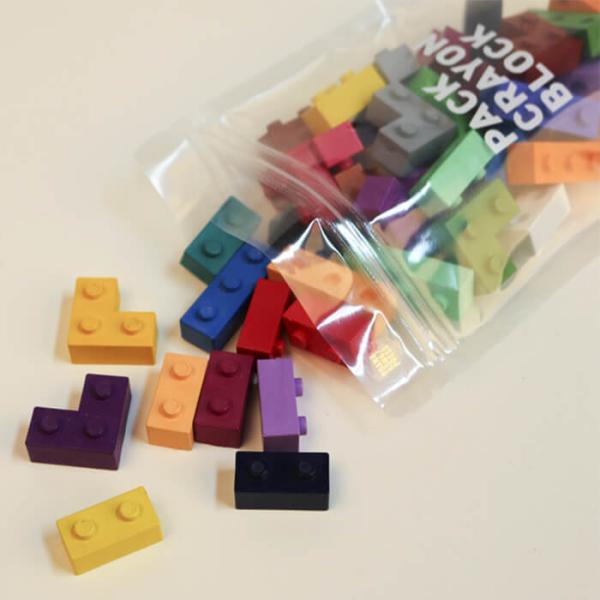 Size：クレヨン-H1.1×W1.4cm　パッケージ-19×12cm内容：24個セット(約20色のアソート)素材：豆ワックス、無毒の色素メーカー：goober グーバー生産国：韓国製対象年齢：3歳以上CE取得(ヨーロッパ安全基準)※クレヨ...