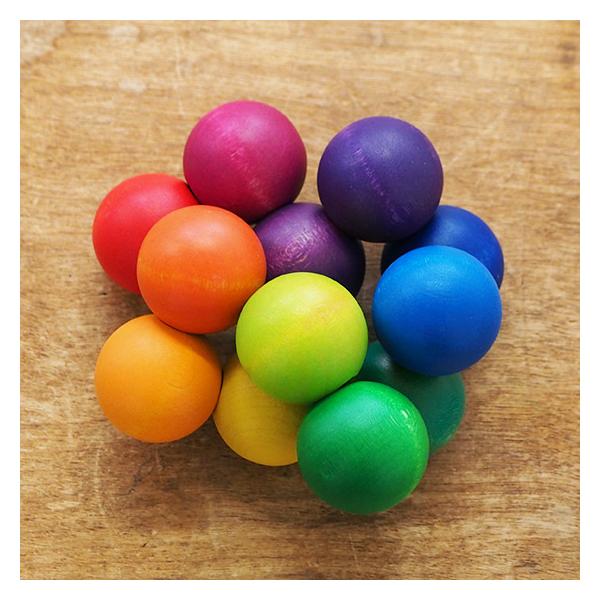 size：1パーツφ2.5cm パッケージ-5.5×9cm(12パーツがゴム紐でつながっています)重量：65g素材：天然木(カエデまたはブナ)　ゴムひも対象年齢：0歳(3か月)〜メーカー：ドイツ BELI DEIGN ベリデザイン生産国：ド...