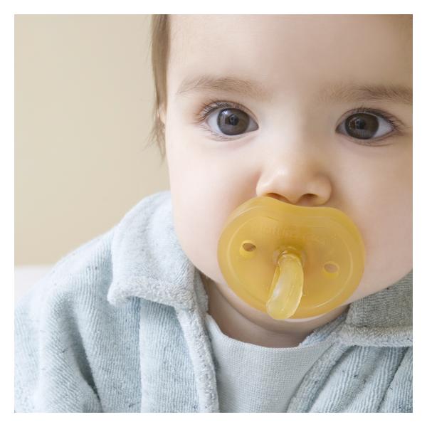 【対象年齢】S：0歳(新生児)〜6ヶ月M：6〜12ヶ月L：12ヶ月〜Size：直径5×6cm材質：天然ゴム100％メーカー：NATURSUTTEN/ナチュアスッテン原産国：イタリア【お手入れ方法】●沸騰する前のお湯またはマイルド洗剤で洗って...