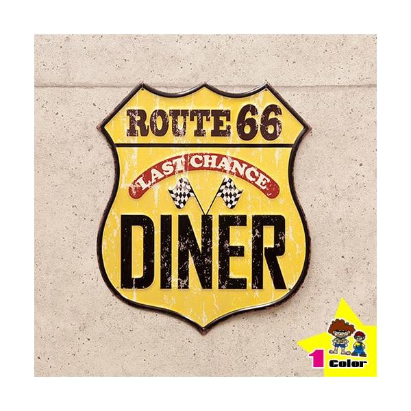 サイズ：W33 x H39 cmROUTE66の形にカットされたオシャレなデザインのエンボスプレートです。お部屋に飾って一味違う雰囲気を楽しんでみてはいかがでしょうか？アンティーク調でレトロデザインがとってもオシャレなメタルプレートです風合...