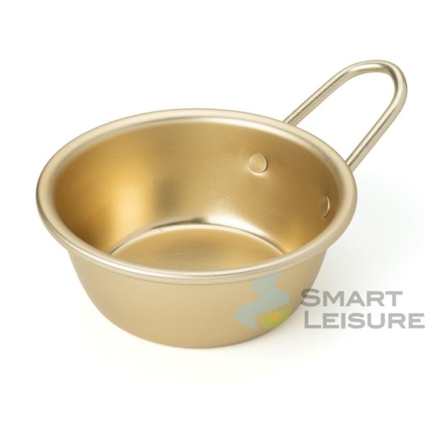 販売元　　　　： 株式会社前川金属工業所サイズ　　　　： 約 内径110mmｘ高さ50mmｘ取手55mm容量　　　　　： 約400cc（満水時）カラー　　　　： ゴールド材質　　　　　： アルミニウム（アルマイト加工）生産国　　　　： 日本...