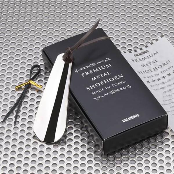 コロンブス[COLUMBUScolunbus]―小さな輝きを大切する―革ケア製品の老舗「コロンブス」は靴のケア商品をメインに、鞄やコート、財布などの小物類に至るまで、様々な革製品のケア商品を展開しています。いくら質のいい革靴でも、お手入れを...