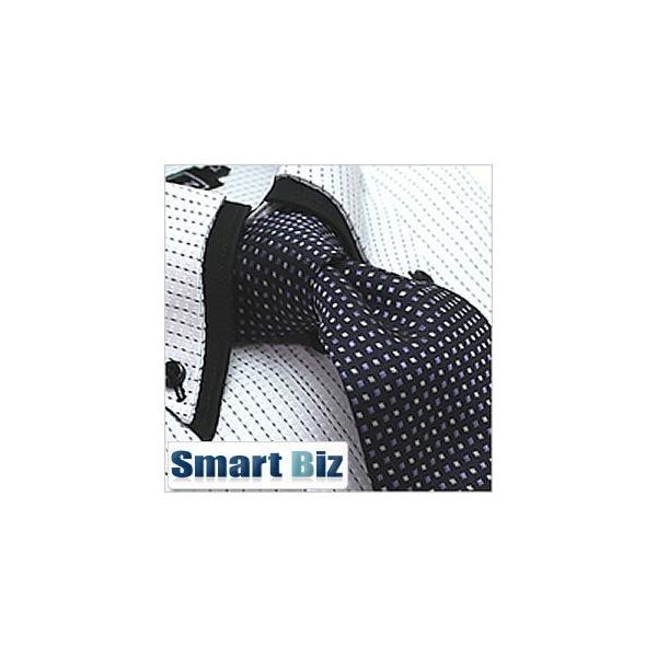 【商品情報】材質：ポリエステル【サイズ】剣先幅約8cm【付属品】-ここから下は当店全体のトレンドキーワードです【サイズ】6.0cm 6.5cm ( 細い 細身 ナロータイ ) 8.0cm 8.5cm ( 普通 レギュラー ) 【着用層】20...