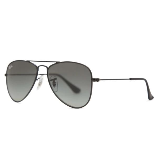 フレームの詳細ブランド:Ray-Ban Kidsメーカー:Luxottica Italia srlUPC:8053672786767性別:子供Age:ティーン発売年:2017フレームカラー:Shiny Blackフレーム形状:アビエイターフ...