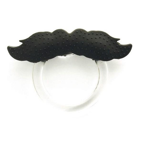 bitten の Moustache Teether。一瞬「ん？あの子何噛んでるの？」と大人もびっくりしちゃうおひげの歯がため。立派なおひげの似合う魅力的な男性に育ちますようにと願いを込めて。商品 : 約 W90 x D10 x H65 m...