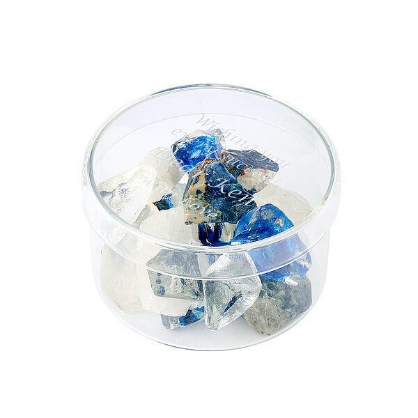 天然石と優雅なブルーローズの香りが付いたジェルを組み合わせたフレグランスアイテム。ブルーローズの花言葉は「夢が叶う」です。天然石の種類はソーダライト、水晶、クォーツァイト。&amp;quot;夢と希望&amp;quot; がテーマになってい...