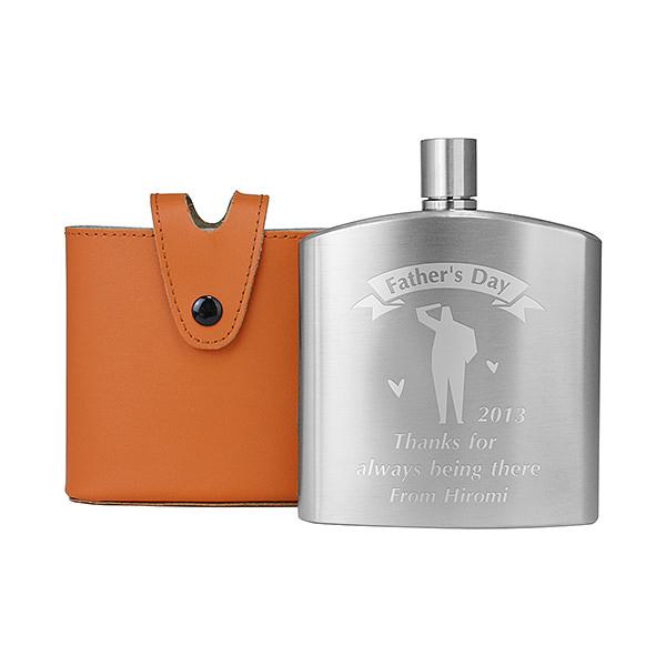 釣りや登山、キャンプなどのアウトドアや旅行、出張などでの携帯に最適な、ウイスキー用の水筒です。「ウィスキーボトル」の他に「スキットル」や「ヒップフラスコ」とも呼ばれています。ウイスキーを入れる際に便利なミニ漏斗 (じょうご)とベルトに通して...