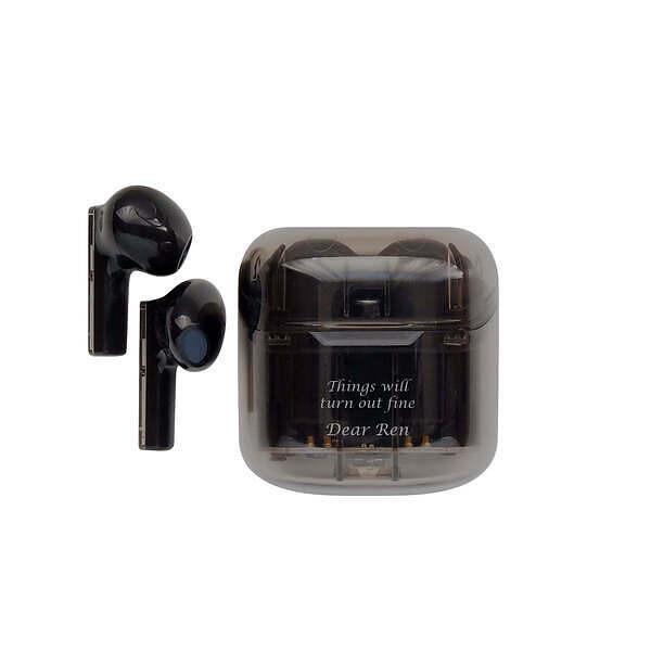 スタイリッシュなスケルトンデザインのBluetooth ワイヤレスイヤホン。ケース含めて36g、イヤホン単体重量はたったの3gの軽量設計で持ち運びも使用時もストレスフリー。ENC マイク搭載でクリアな音声で通話可能の高性能イヤホンです。ケー...