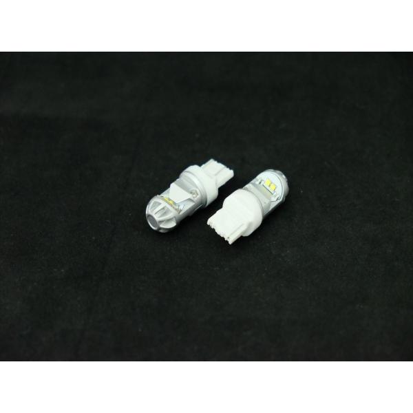 Smart　LEDT20　ホワイトタイプ　1個入り発光点を後方に配置し、リフレクターの反射を利用して強烈に照射します。バルブトップがシルバーカラーなのでレンズ内で目立たないデザインとなっております。プリウスのバックライトなどに使われています...
