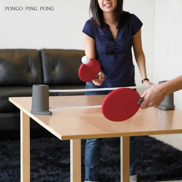 どこでも卓球が楽しめちゃう。テーブルさえあればセッティングOKのピンポンセット。長さが自在に変えられる自立式ネット、スライド式ラケット2本、ボール2個を入れて持ち運びできる専用の巾着袋付き。※北海道・沖縄・離島は送料無料対象外となっておりま...