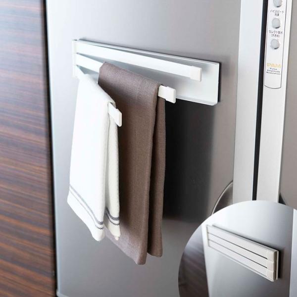 冷蔵庫の扉や側面にマグネットで簡単取り付けの布巾ハンガー。使わない時にはペタンと邪魔にならないデザインです。シンプル＆モダン、実用性も兼ね備えた「tower(タワー)」。単品で取り入れても、シリーズで揃えても。ホワイトorブラックのスッキリ...