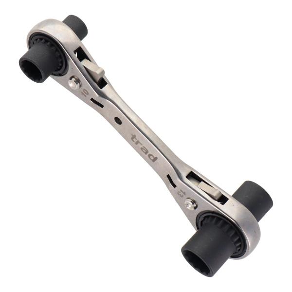 ●JANコード：4954458301454●品番：TDW-4U●【特長】●球状ギアがユニバーサルな作業を実現●首振り角15度で狭い箇所や回しにくいフラットな箇所での作業も可能●ロングソケットなので奥深い箇所で作業可能●各種電路・配管支持材料...