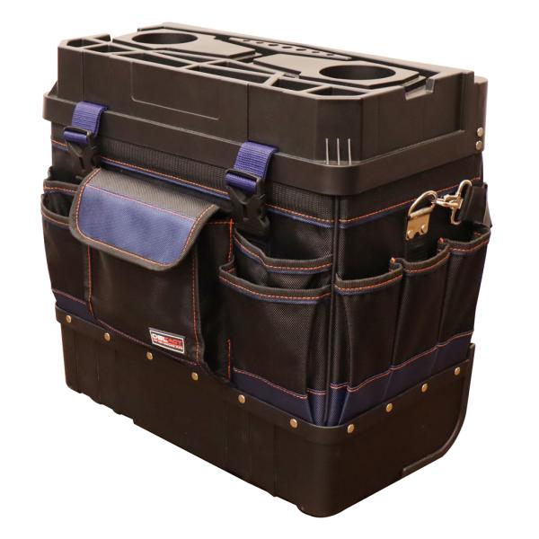 【商品説明】●現場に求められる多機能性【特長】●抜群の収納力と耐久性撥水・耐久性に優れた1680デニールポリエステル生地を採用！外側・内側に26個のポケットやホルダーで高い収納力！耐久性抜群！荷物を置いたり、作業椅子としても使えます。底部は...