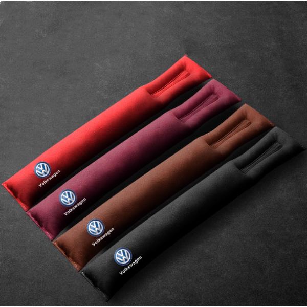 商品状態 ：新品未使用マテリアル：毛皮をめくる数量：運転席1つ+助手席1つカラー ブラック ワインレッド ブラウン レッド グリーン【小物が隙間に落ちない安心感】車のシートとセンターコンソールの隙間を埋めて、スマートフォンや財布などの落下を...