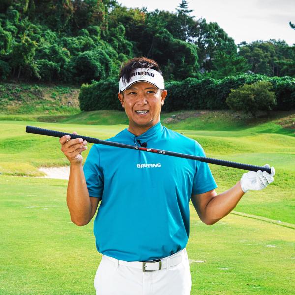 仕様●長さ：約36インチ●重量：約680g●シャフト：PVC●グリップ：エラストマーMade in China特長狭いスペースでもトレーニングできるコンパクトタイプスイングトレーニングギア重さの異なるグリップがパワーアップとスピードアップの...