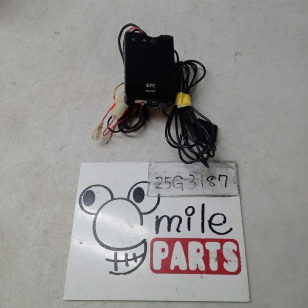 ☆店舗での商品手渡しは行っておりません。すべて発送となります☆☆土曜日・日曜日・祝日は休業日です☆☆領収書・納品書発行なし☆☆商品につきましては取り外す前に可能な限りの動作確認は行っております☆☆落札後の連絡は「発送連絡のみ」お客様のご登録...