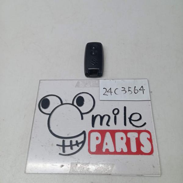 ☆店舗での商品手渡しは行っておりません。すべて発送となります☆☆土曜日・日曜日・祝日は休業日です☆☆領収書・納品書発行なし☆※ご入札前に必ずパソコン版の画面にて注意事項などを閲覧頂きますよう宜しくお願い致します 【　車輌情報　】  （下記車...