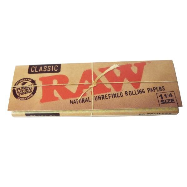 RAW Classic　無漂白ペーパー 。サイズ:1 1/4サイズ　長さ78mm×幅45mm。50枚入り×10冊。10 booklets×50 papers