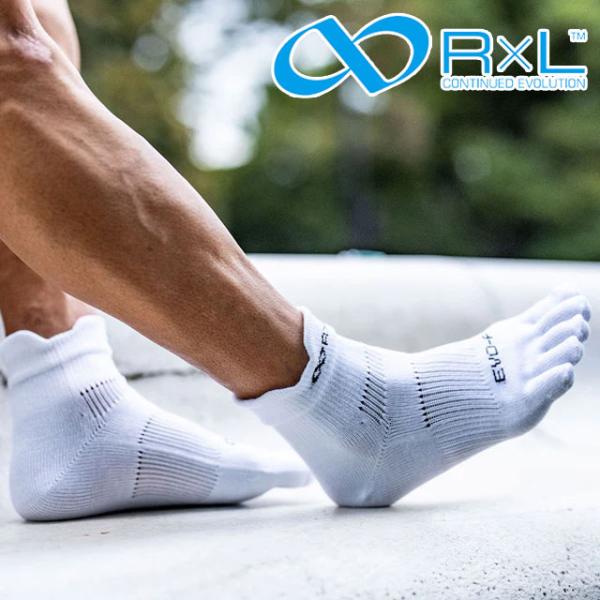 アールエル RｘL  メンズ レディース 靴下■商品説明ブラック(10)ネイビー(25)ホワイト(01)※こちらの商品には専用の梱包材なしの、商品のみのお届けとなります。R×L EVO定番モデルから4cm丈をプラスしたミッドモデル。走り心地...