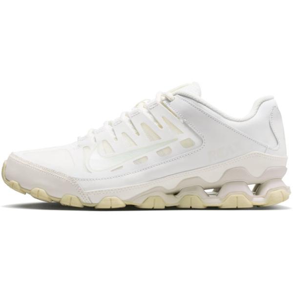 ナイキ|NIKEIO2400-100 レディース スニーカー■商品説明100(WHITE/WHITE-SAIL-COCONUT MILK)/S6853屋内で体を鍛えたいなら、努力あるのみ。その努力の効果を高めたいなら、ナイキリアックス8を選...