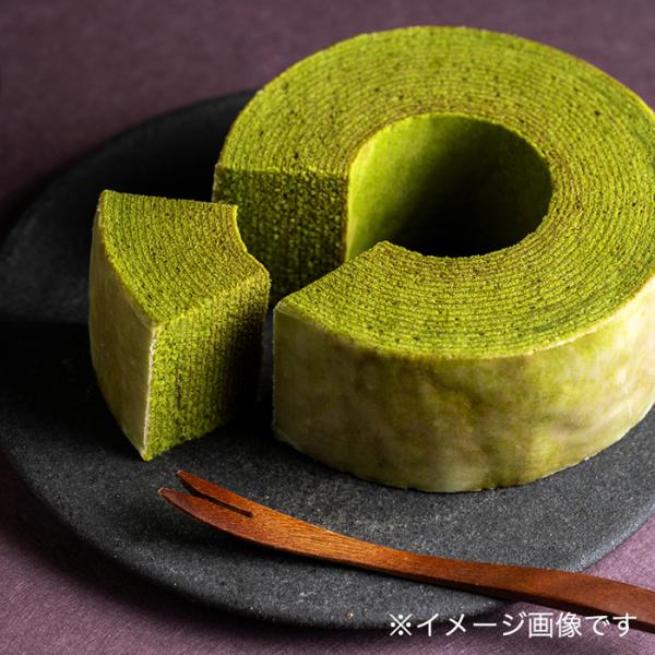 12,000円（税込）以上のお買い上げで日本全国送料無料茶師により厳選された旨み豊かな八女玉露と香り豊かな八女抹茶を合わせて焼き上げました。濃厚な八女玉露抹茶の味わいをご堪能いただける老舗お茶屋ならではの逸品です。