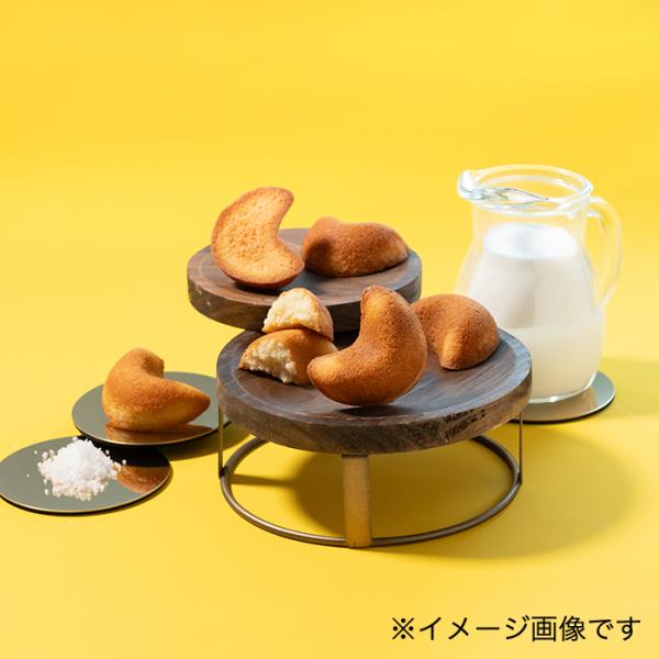 12,000円（税込）以上のお買い上げで日本全国送料無料外はカリッと香ばしく、中はしっとりとした食感が絶妙です。