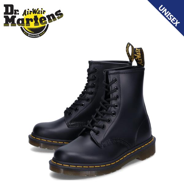 【カルチャーを代表する革新的なシューズ、ブーツブランド Dr.Martens】生産ラインに乗った1960年4月1日に由来するコードネームを冠した、ドクターマーチンの記念すべきファーストモデル「1460 エイトホールブーツ」が登場。時代を象徴...