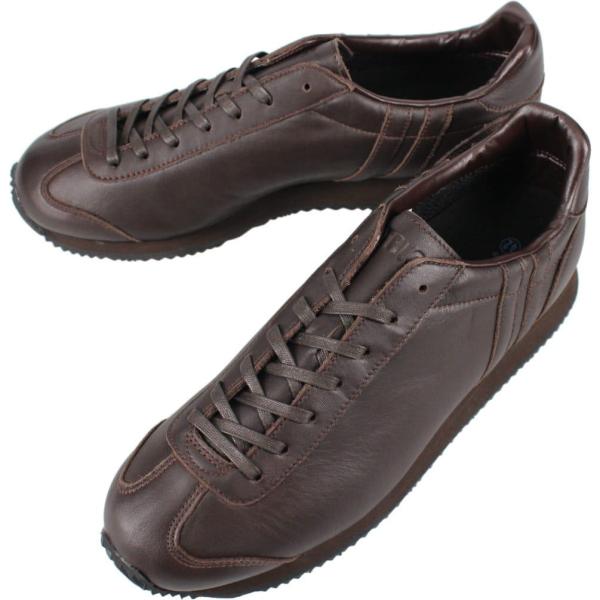 【商品説明】天候を気にすることなく使用できるスニーカー提案です。アッパーに使用したレザーは、染色の段階で防水液体剤を投入し防水レザー仕様となっています。加えて表面に撥水加工を施し、縫製には撥水糸を使用するなど細部にまで拘った防水機能を有した...