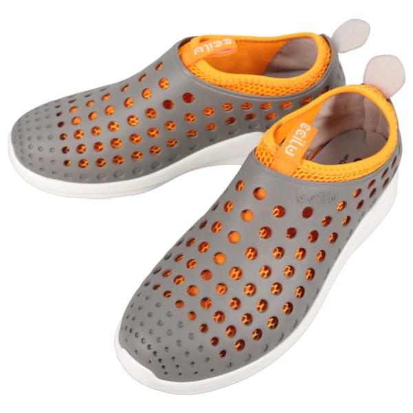 【商品説明】アッパーだけでサンダルとして、インナーだけで室内履きとしても使える3WAY。アッパーのみで着用の場合のインソール付き。持ち運びに便利なシューズバッグ付。タウンユースからアウトドアまで幅広く活躍。通気性に優れたメッシュインナー。す...