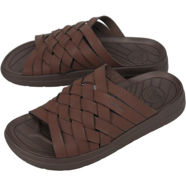 【商品説明】カリフォルニアで最も人気のあるビーチの一つであるZUMAビーチにちなんで名づけられたモデル。ミニマルなスタイルでベーシックなサンダルとしての美しさを表現しているモデル。サポート力のある手編みのスライド デザイン。アッパーストラッ...