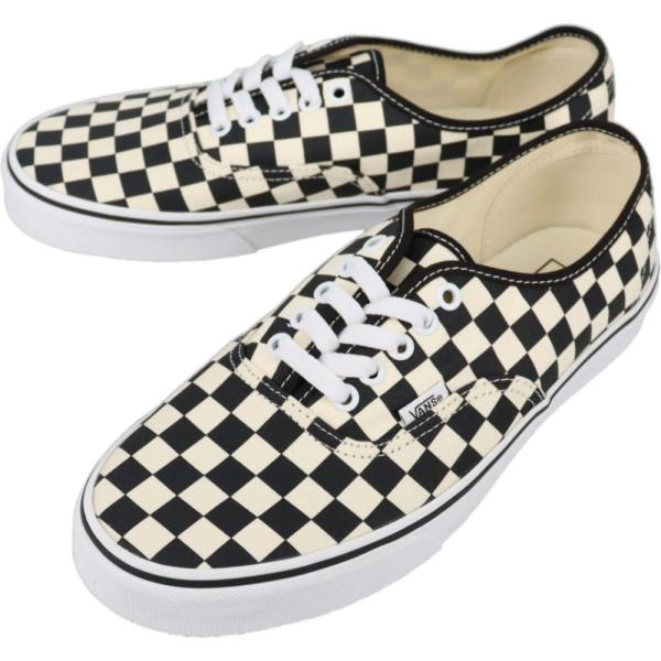 【商品説明】クラシックなシルエットで知られるVans「Authentic」は、1966年の登場以来変わらないキャンバスアッパーとシンプルなデザインが魅力の一足。ブランドを象徴するチェッカーボード柄をまとい、日常のスタイルに遊び心を添えてくれ...
