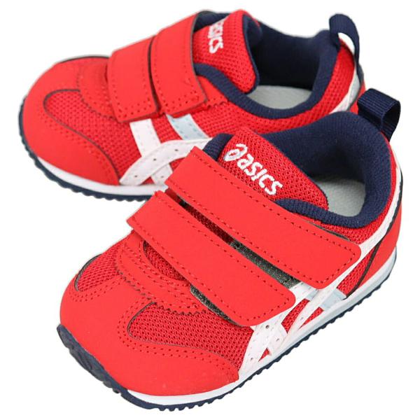 【商品説明】約1歳から3歳の幼児向けに展開するローカットシューズ。扇形のつま先部分は足ゆびをのびのびと動かすことができ、踏ん張りやすいのが特徴です。かかとの安定性を重視し、かかとを包み込む立体的なインナーソールを採用。インナーソールの表面材...