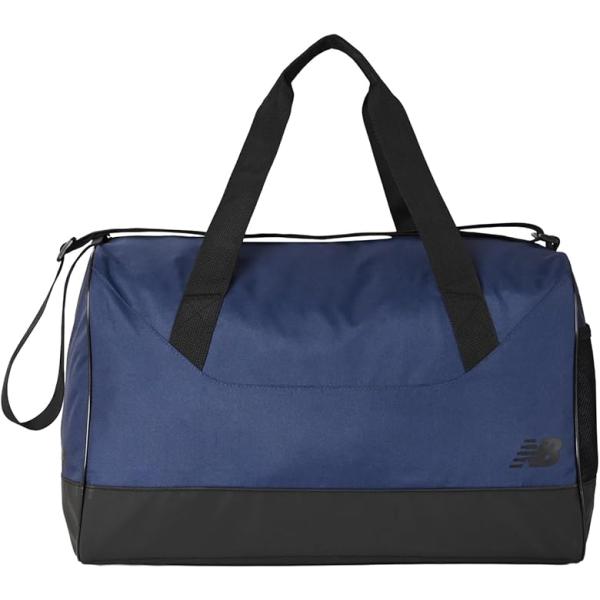 560Dポリエステルを使用したベーシックなダッフルバッグ。底部はコーティング加工。サイド部外側にメッシュポケット付き。【カテゴリー】ライフスタイル【サイズ】OSZ 幅48×高さ30×奥行27(cm)容量38リットル 【素材】560Dポリエス...