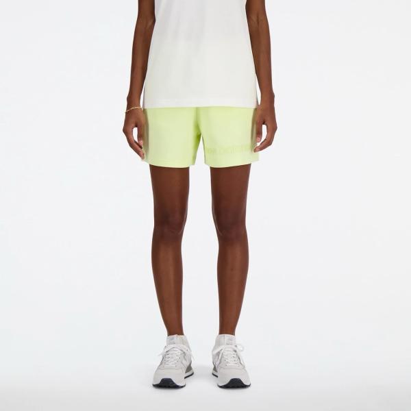 NB Essentialsクラシカルなヘリテージスタイルのショーツ。快適な着心地を実現するダンボールニットを使用。リニアロゴはトーナルカラーでスタイリッシュにデザイン。エブリディウエアからジムトレーニングまで、多様なシーンにフィット。【カテ...