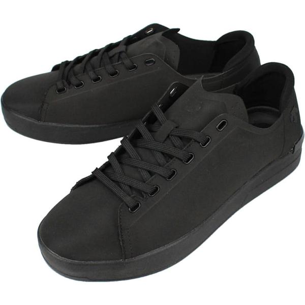 【商品説明】シーズンやシーン、スタイルを問わず着用できる防水設計のスニーカー。アッパーの縫製箇所を少なくした、シンプルで合わせやすいデザインのオリジナルモデル。ランニングシューズの「DELTA」シリーズからインスパイアを受け、靴内部の縫製や...