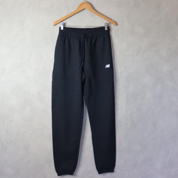 【商品説明】柔らかい生地とゆったりとしたフィット感でデザインされたこれらのジョガーは、優れた快適さを提供します。●特徴サイドのハンドポケットとバックのパッチポケット丸型外付けコード伸縮性のあるウエストと裾左腿にフライングNBロゴの刺繍柔らか...