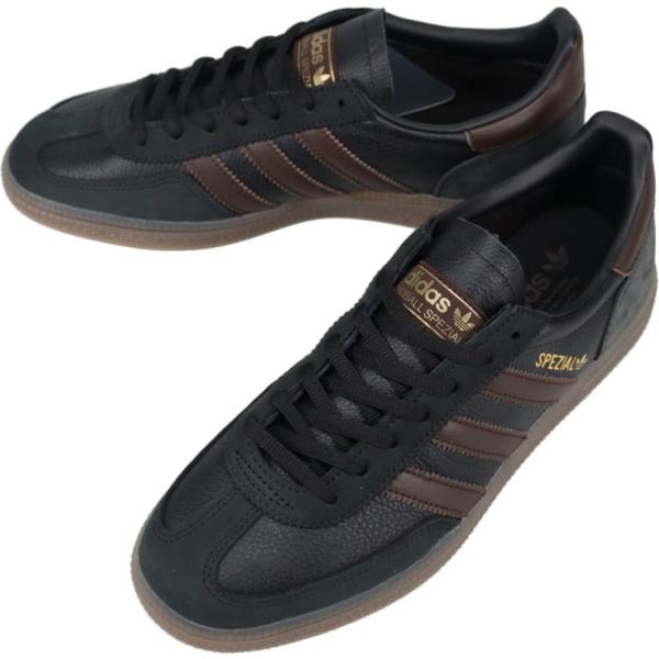 【商品説明】新鮮なデザインディテールが施されたクラシックでレトロなシューズ。ハンドボール スペツィアル シューズは昔ながらのクラシック。元々はハンドボールのエリート選手向けにデザインされていたシューズだが、今やそのルーツを超え、ライフスタイ...