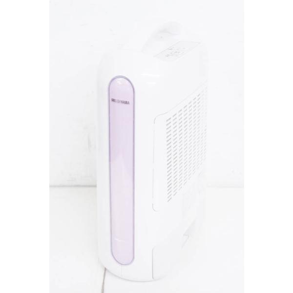 ●商品情報・季節や気温に左右されず一年中安定した除湿ができる、コンパクトなデシカント式衣類乾燥除湿機・1日2.2リットルの除湿量で静かにゆっくり除湿する。・除湿能力／2.2L/日・タンク容量／2L・除湿能力／3畳(木造)〜6畳(鉄筋) ・サ...