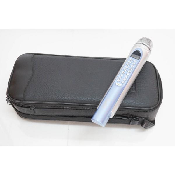 ●商品情報・パーソナルカラオケがあればそこがオン・ステージ・テレビの外部入力に接続すると、マイクに内蔵された映像と字幕がテレビ画面に流れます・操作は全てマイク本体のボタンで行えます・600曲内蔵※詳細はメーカーHP等をご確認ください。●状態...