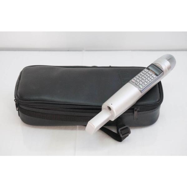 ●商品情報・テレビの外部入力に接続すると、マイクに内蔵された映像と字幕がテレビ画像に流れます！・オーディオにつないだり、アウトドアではラジカセにつなぐ事も出来ます。・音程、テンポ、エコーの調整が15段階もあるので選曲に合わせてお気に入りの歌...