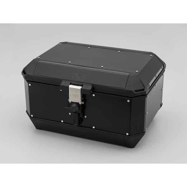 世界で最も普及しているモノキーシステムを採用した56Lのアルミトップケースです。1.5mm厚のアルミ板をメイン素材とした堅牢な造り。GIVI独自のWIRELEASEシステムを採用し、ケース外部のノブを回すことで簡単にケースが脱着できます。フ...