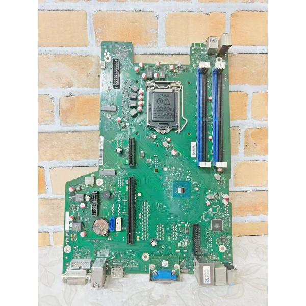 富士通 ESPRIMO D588/CX用 マザーボードです。取り外すまで正常に動作していたPCより取り外しております。動作確認済みです。【商品内容】マザーボード本体【型番】D3623-A14CP779422-03【対応機種】富士通 ESPR...