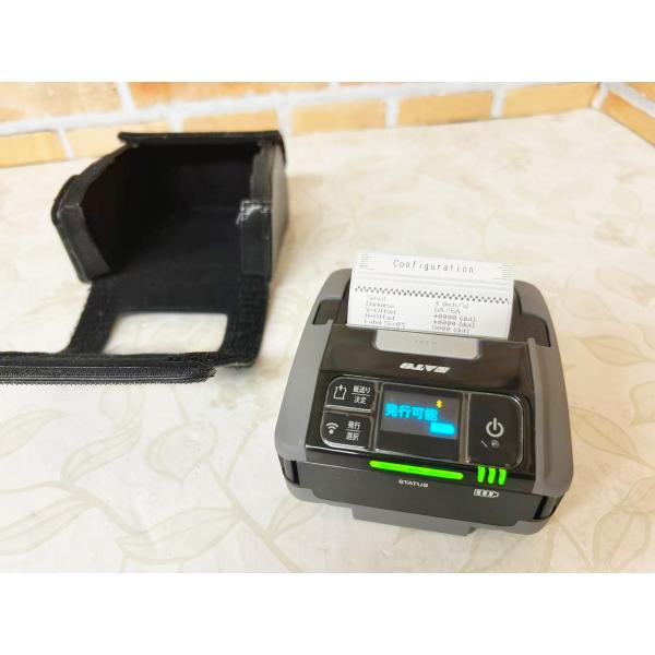 SATO サトー バーコードプリンター VP208です。USB・Bluetooth接続に対応しております。本体とバッテリーの出品となります。通電および基本動作確認済みで、印字動作良好です。中古品のため、使用に伴うキズ・スレ・汚れ等ございます...