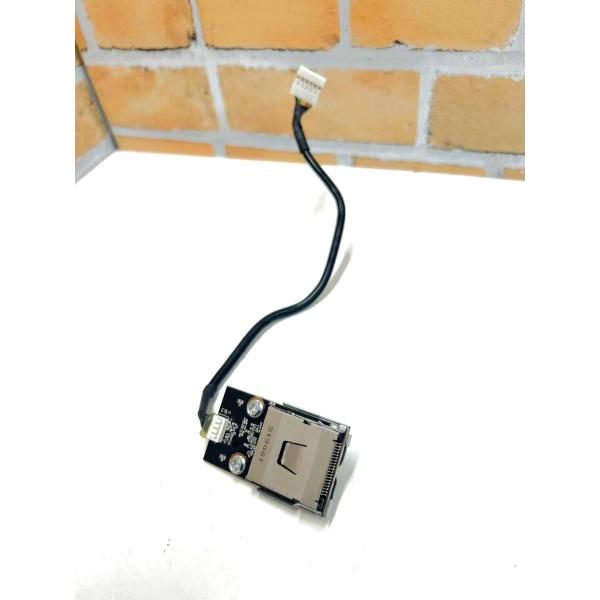 ◆中古品です。◆万が一、不具合がございましたら、到着後7日以内のご連絡で返品など対応いたします。◆商品が到着しましたら、できるだけお早めに動作確認をお願いいたします。