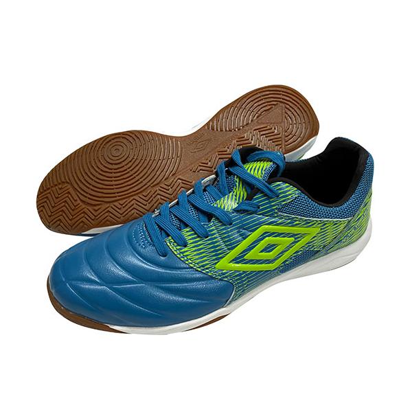 アンブロフットサルシューズ。日本国内企画のワイドラスト。足幅の広いプレーヤーにおすすめの一足。■品番：UF5SFCF4M■素材：人工皮革