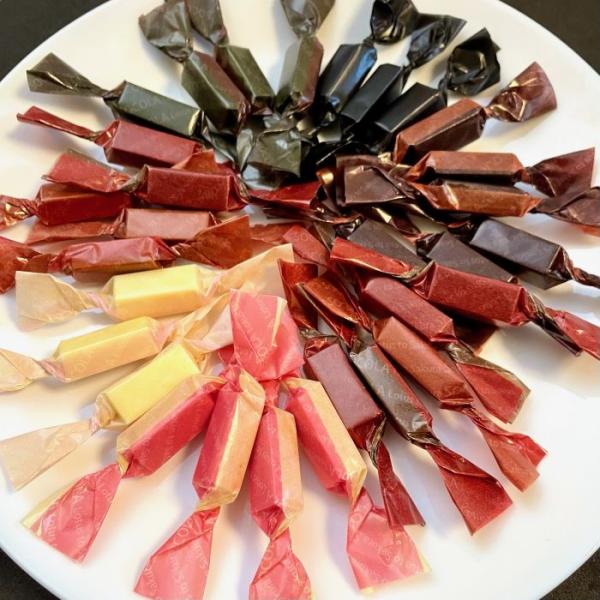 【食べ比べ本格チョコ】【オリジナルバッグ付】希少なカカオ豆をすりつぶしてつくった 香り豊かなひと口チョコレートアソート30個　大人気 ひと口チョコ/お試し/アソート（カカオ80％ビター・カカオ72％ビター・カカオ52％プレミアムミルク・カカ...