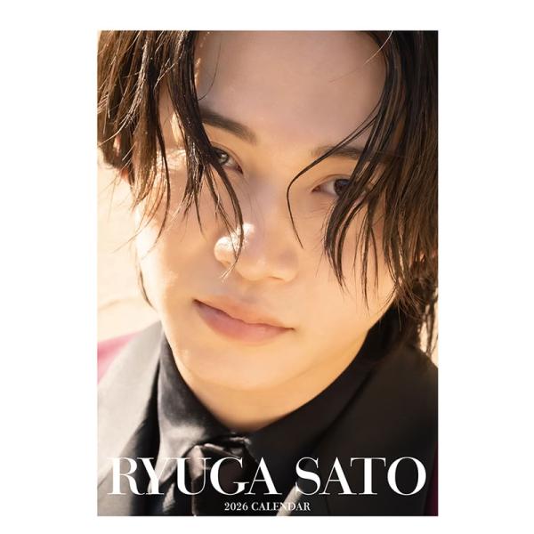 【発売日：2025年11月15日】■タイトル／卓上 佐藤瑠雅■品番／CL26-335W■JAN／4573650111625■サイズ・仕様／A5・28P / ヒラ