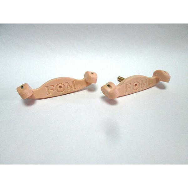 本品はFOM社製の肩当用のパーツです。価格は一個の値段で、肩当1台分ですと左右(ネジの長短)各1個ずつの都合2個必要です。＊掲載写真は、3/4-4/4-ビオラ用を撮影したもので、左がネジ部ショート・右がロングです。仕様・3/4-4/4-ビオ...